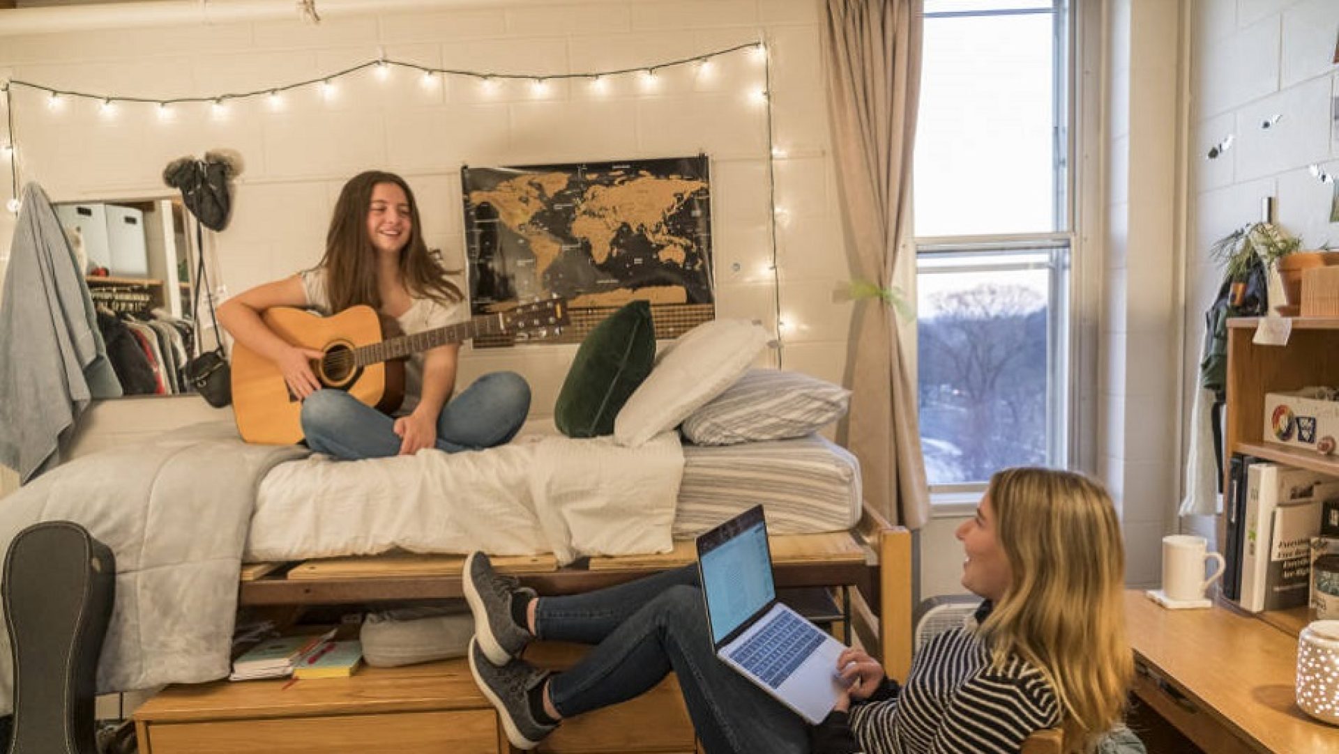 Living on campus - Admissions & Aid