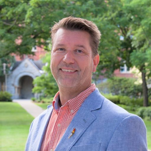 Dave Berglund - Business Services - Macalester College