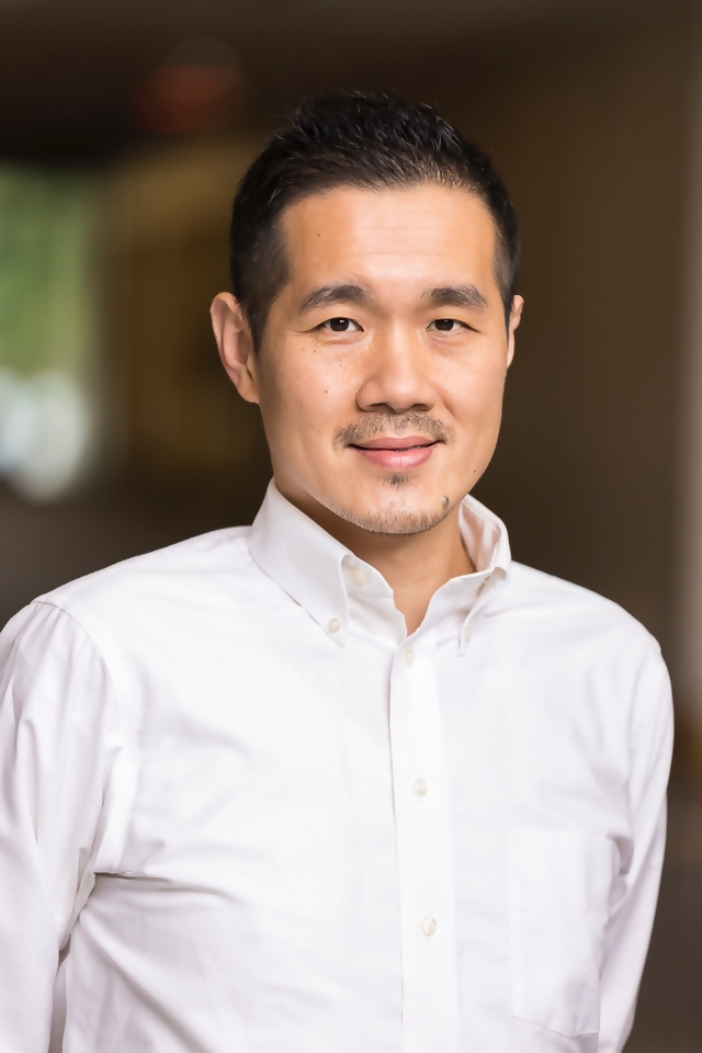 Chuen-Fung Wong - Music - Macalester College