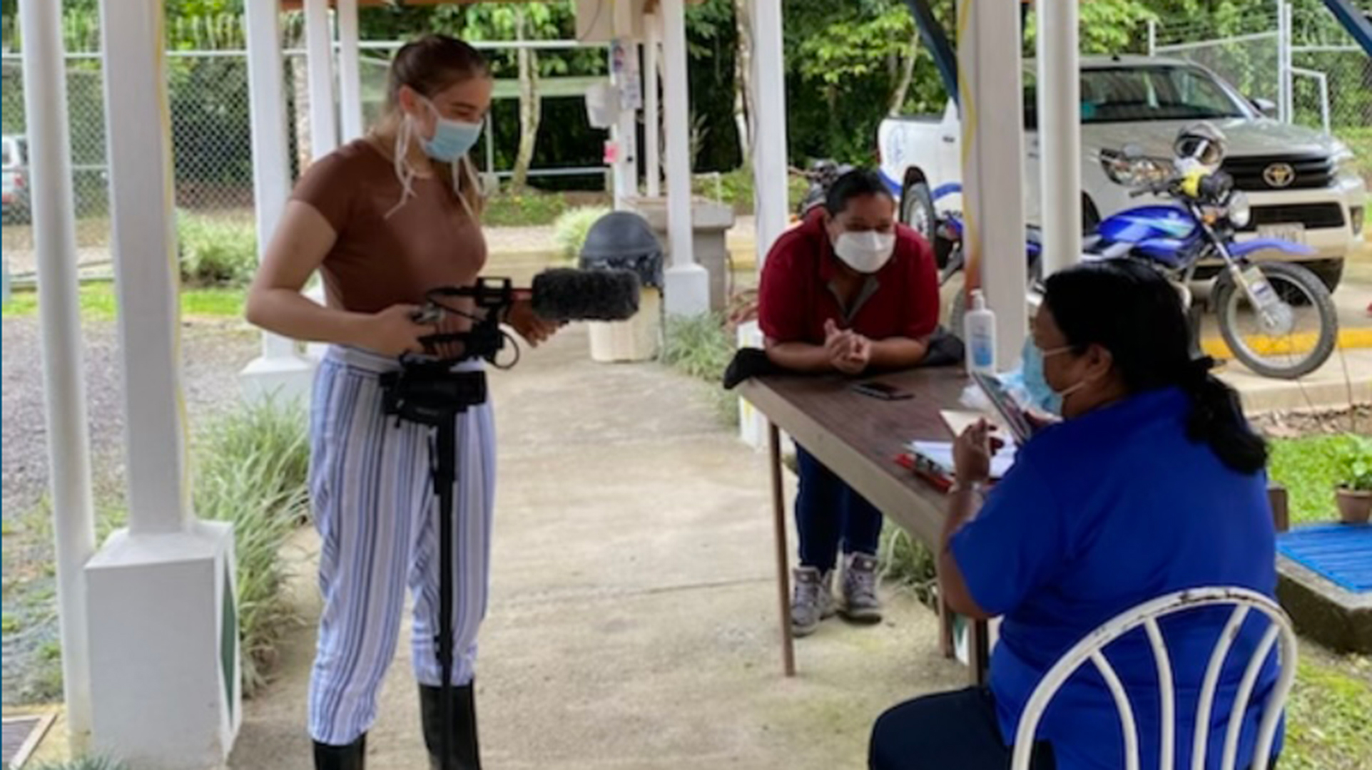 Making a documentary in Costa Rica - News - News - Macalester College