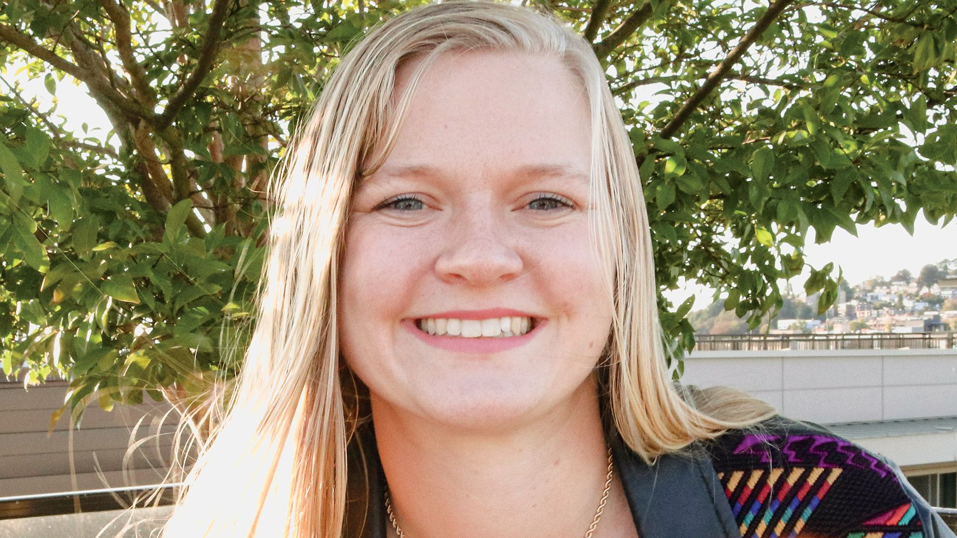 Mad Science with Caroline Duncombe ’18 - News - News - Macalester College