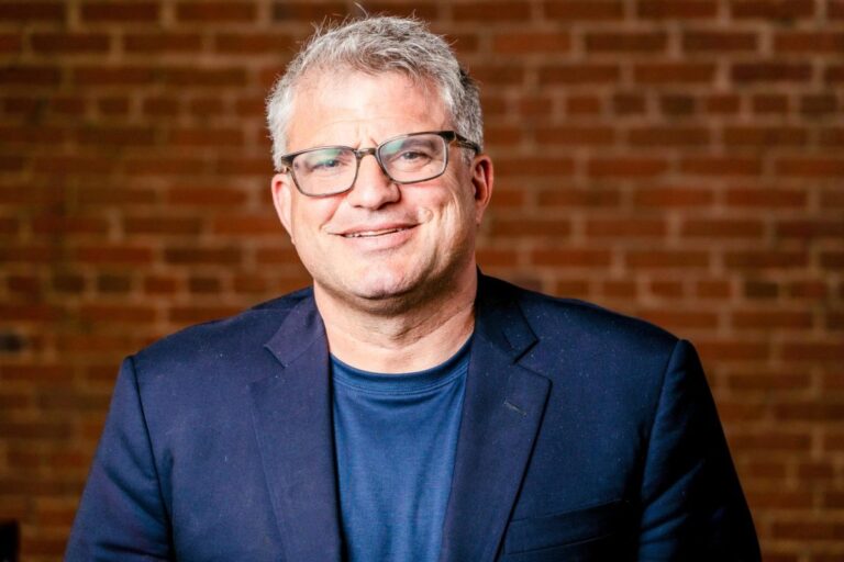 From the Mac Weekly: How Dave Zirin ’96 created his niche: political ...